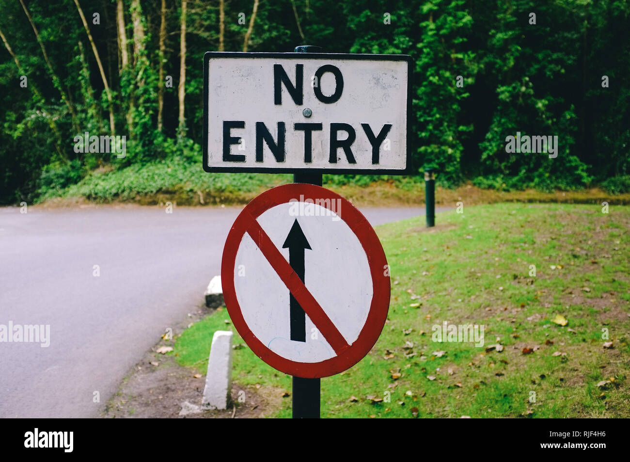 traffic sign no entry Stock Photo - Alamy