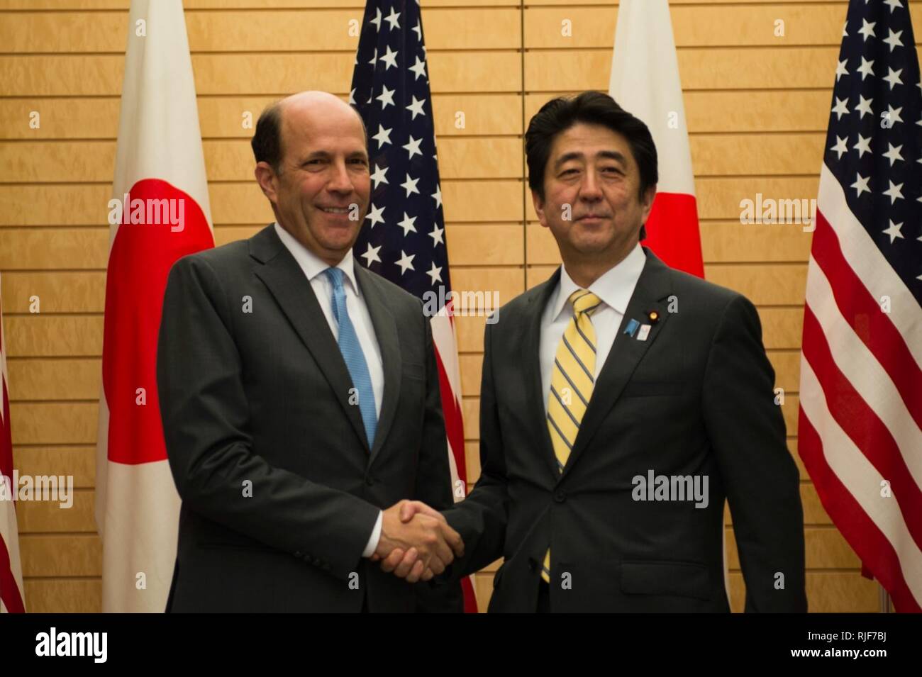 U s ambassador john v roos hi-res stock photography and images - Alamy