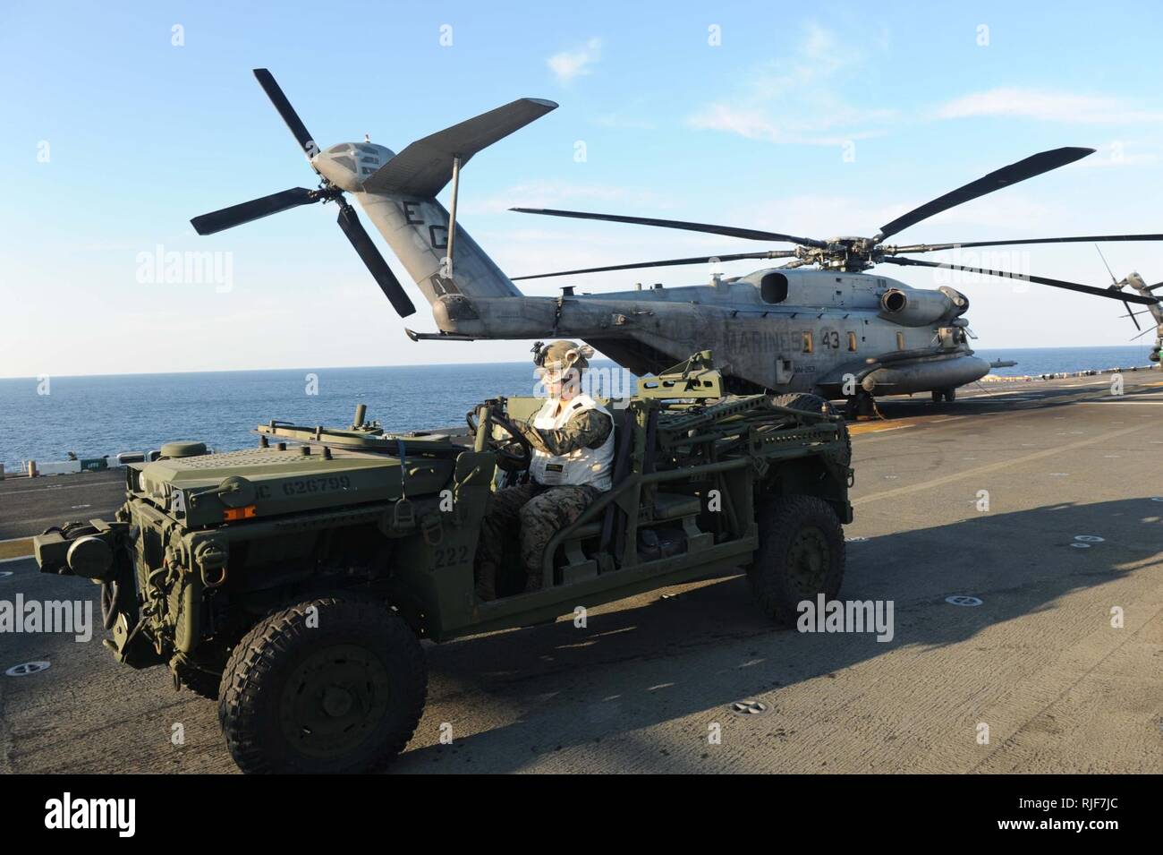 Navy military usn marine corps marines usmc hi-res stock photography ...