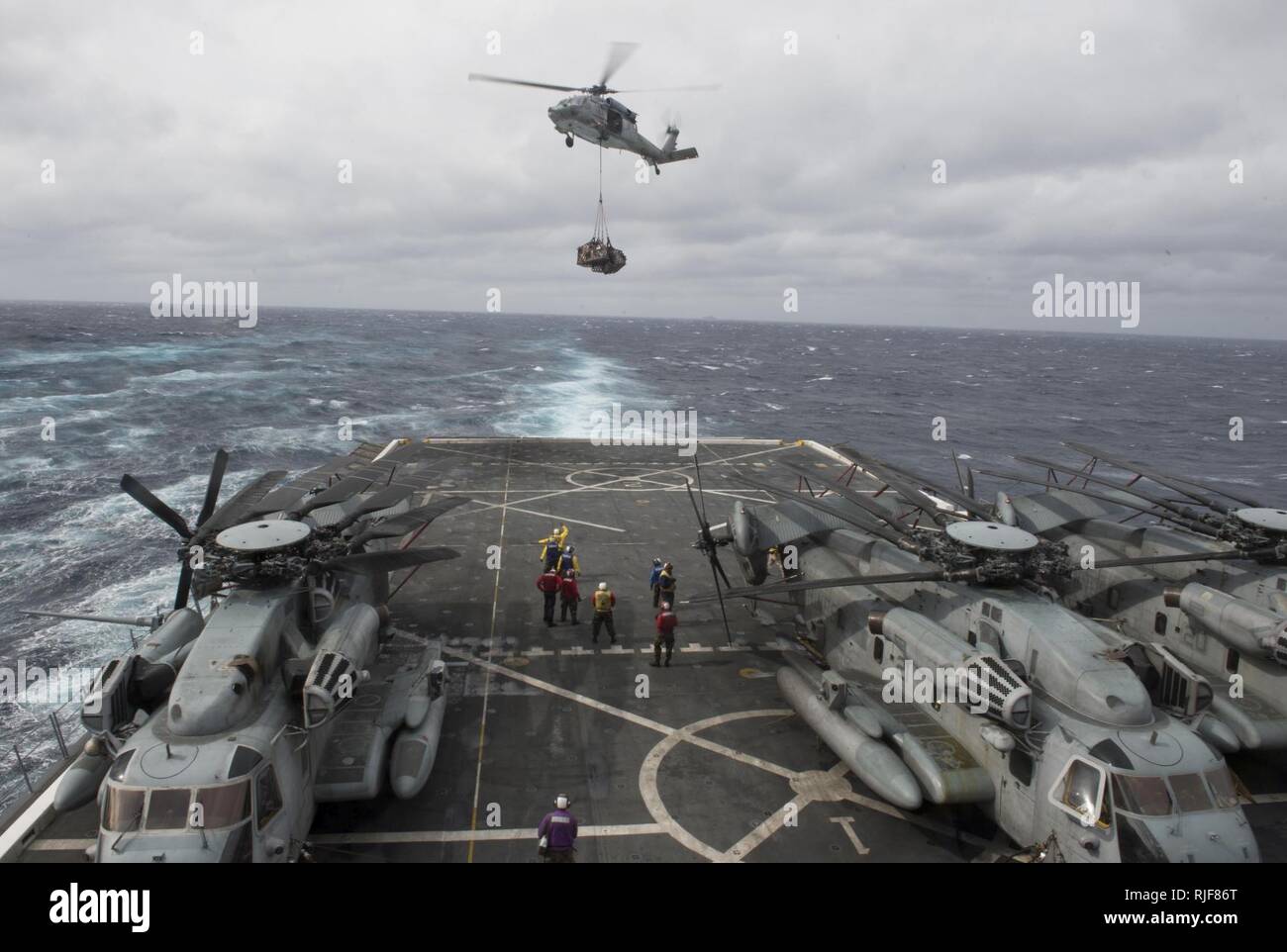 The amphibious transport dock ship uss san antonio lpd 17 hi-res stock ...
