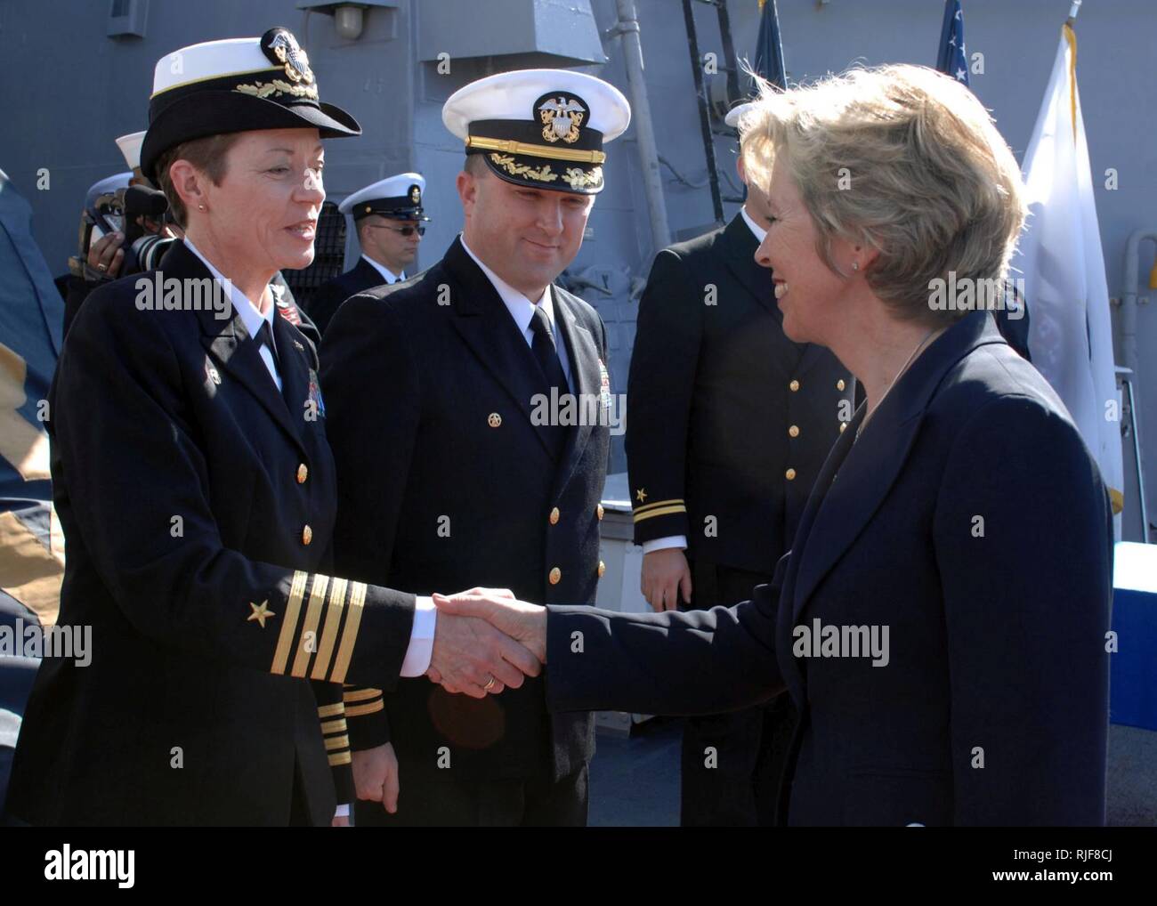 ATLANTIC OCEAN (May 8, 2008) Capt. Ann Phillips, commodore of Destroyer ...