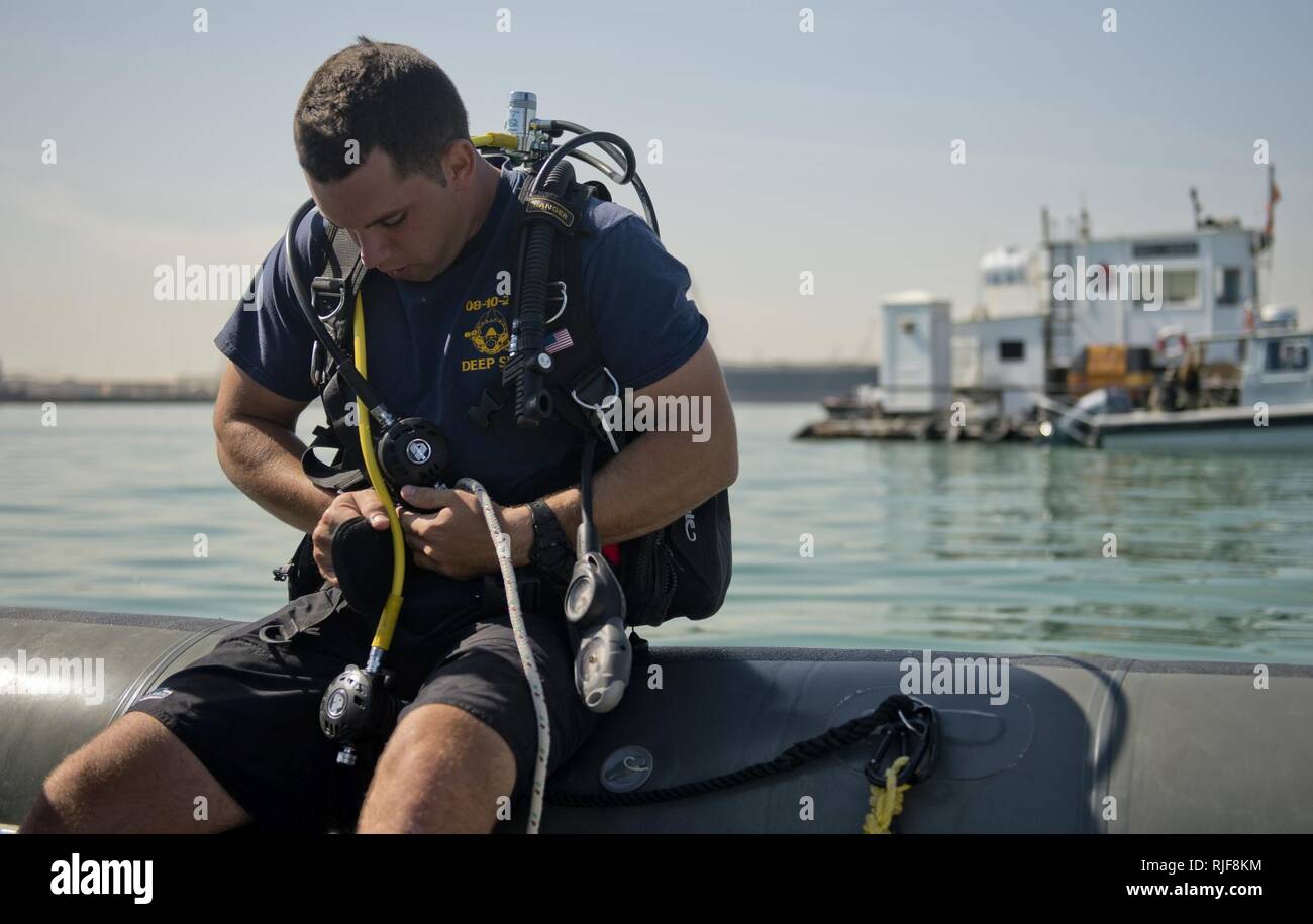 Commander task group 56 2 hi-res stock photography and images - Alamy