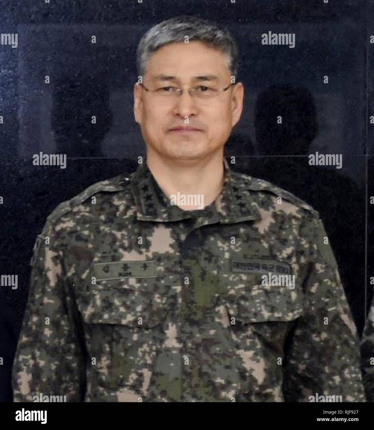 Army (ROKA) Lieutenant General Kim Commander of U.S. Pacific Fleet ...