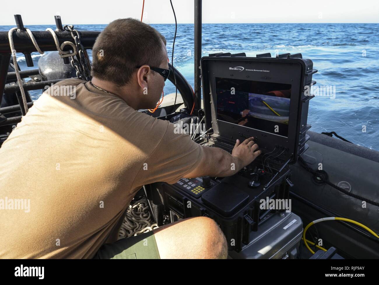 Seabotix remotely operated vehicle hi-res stock photography and images ...