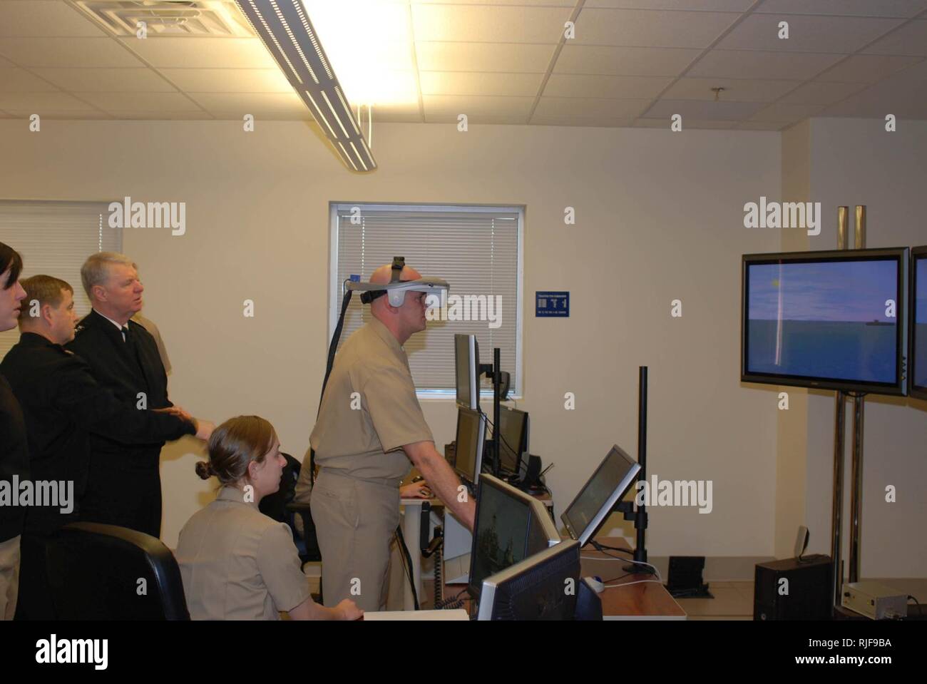 Advanced tactical operations course hi-res stock photography and images ...