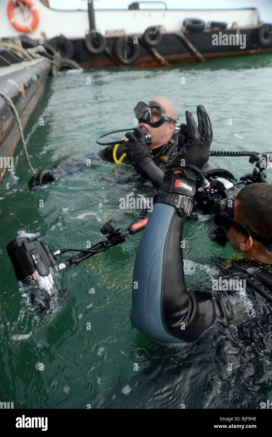 Expeditionary Combat Camera Stock Photos & Expeditionary Combat Camera ...