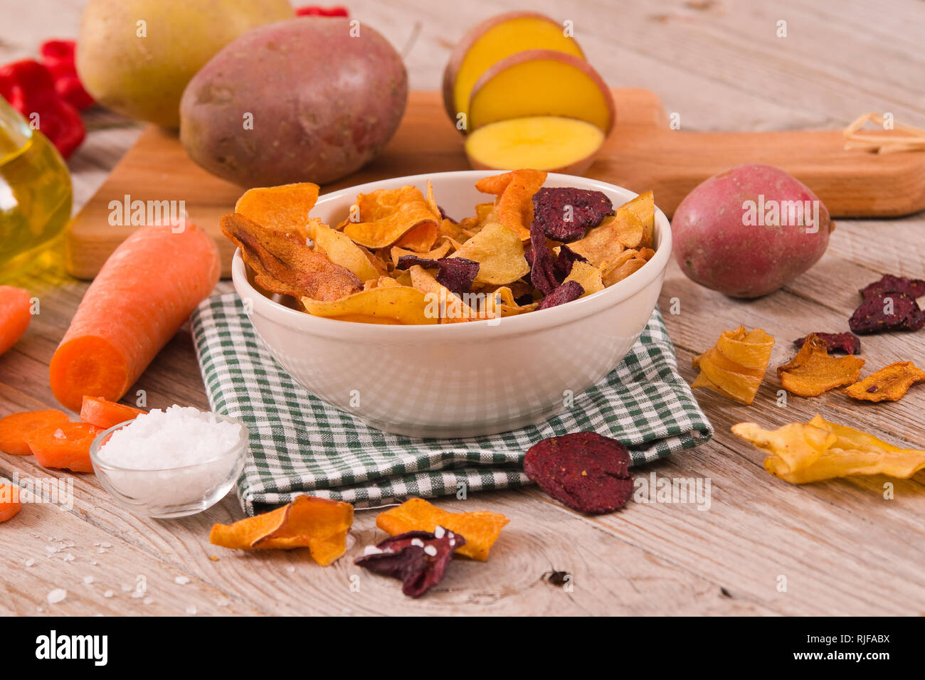Mixed vegetable crisps Stock Photo - Alamy