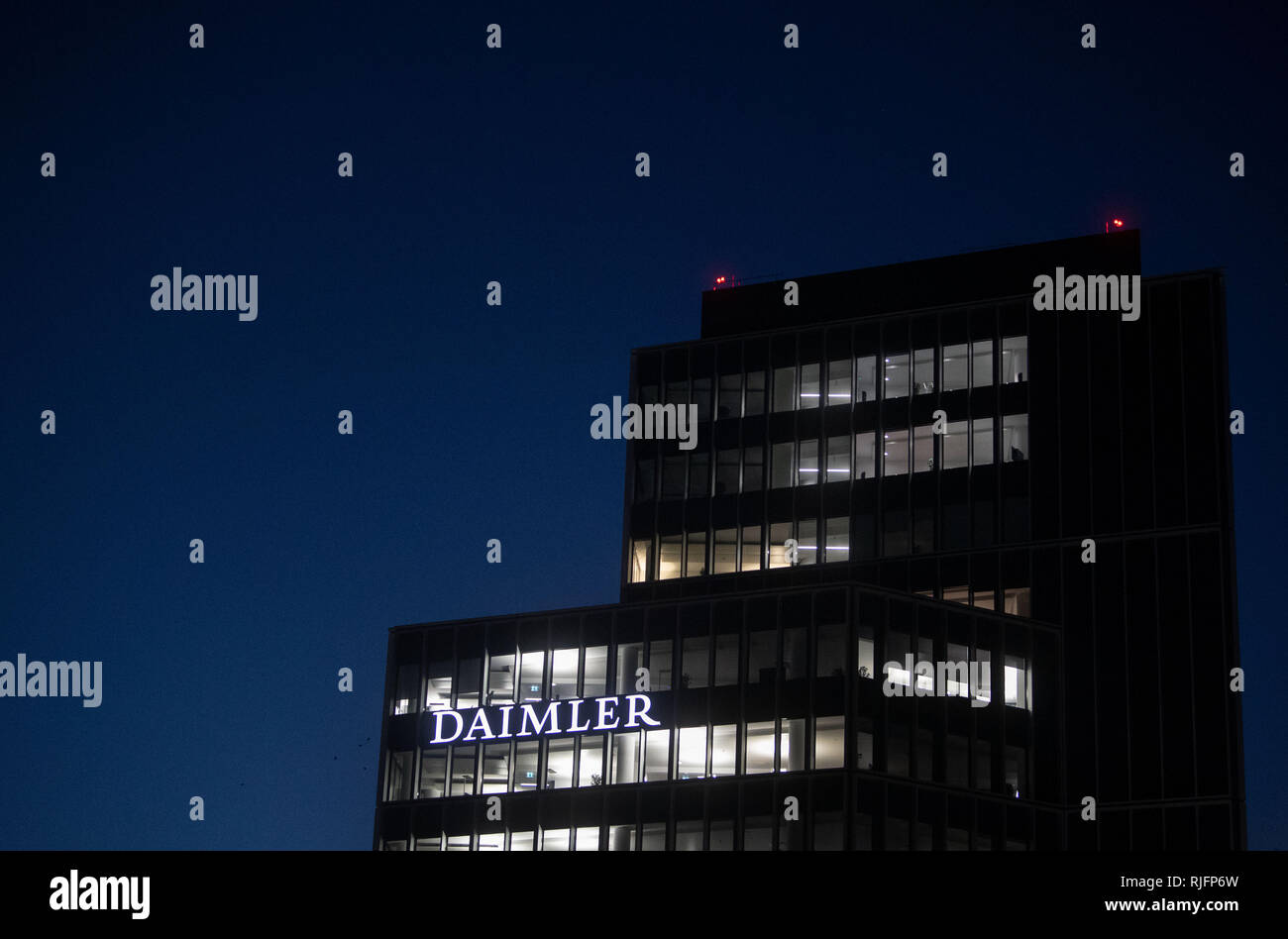 Daimler headquarters in stuttgart germany hi-res stock photography and ...