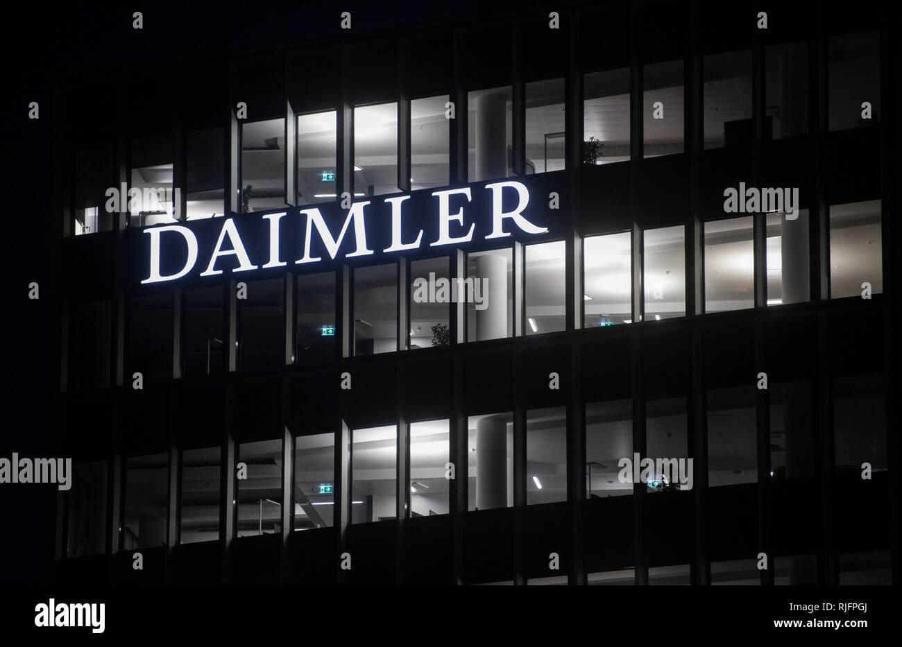 Daimler headquarters in stuttgart germany hi-res stock photography and ...