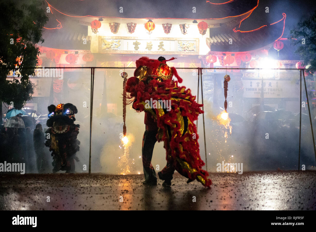 Los Angeles, California, USA. 4th February, 2019. Lion Dance in front ...