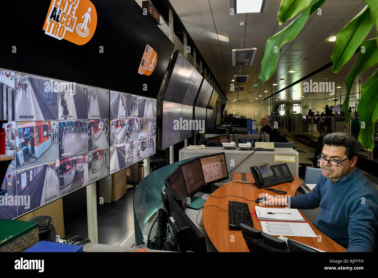 Sala metropolitana hi-res stock photography and images - Alamy