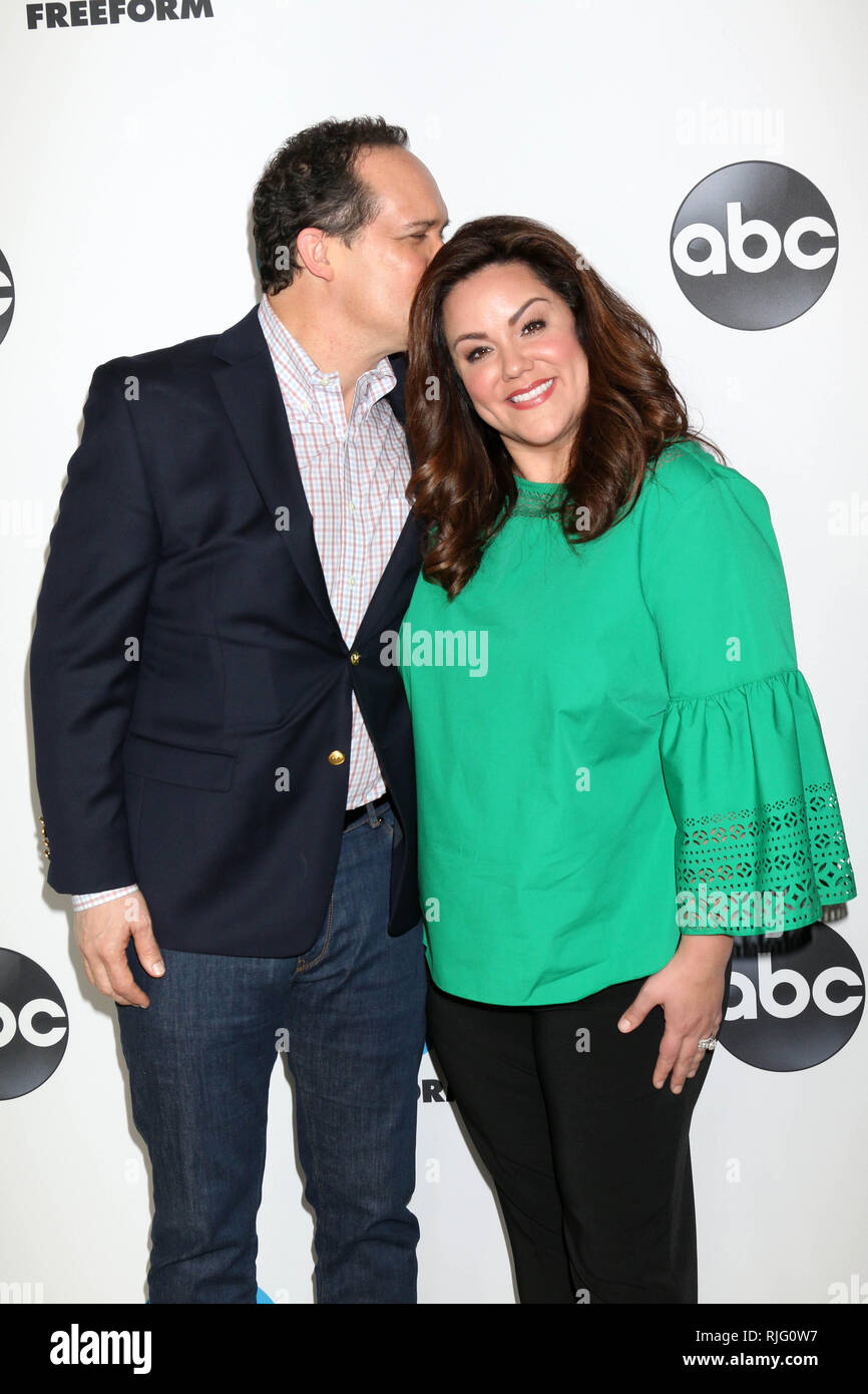 LOS ANGELES - FEB 5: Diedrich Bader, Katy Mixon at the Disney ABC ...