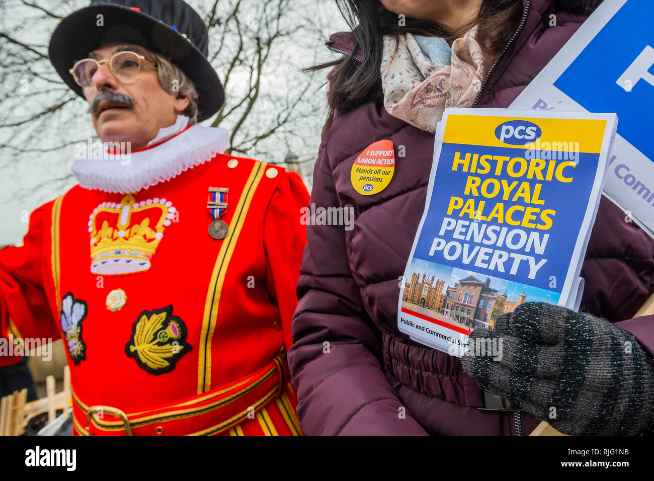 Tower of London, London, UK. 6th Feb 2019. The GMB Union hire an actor ...