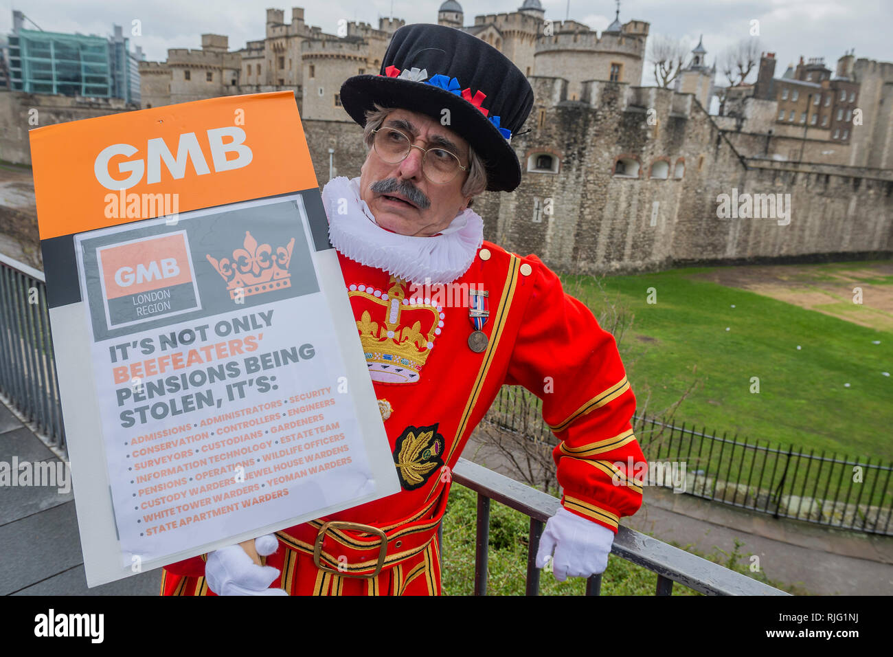 Tower of London, London, UK. 6th Feb 2019. The GMB Union hire an actor ...