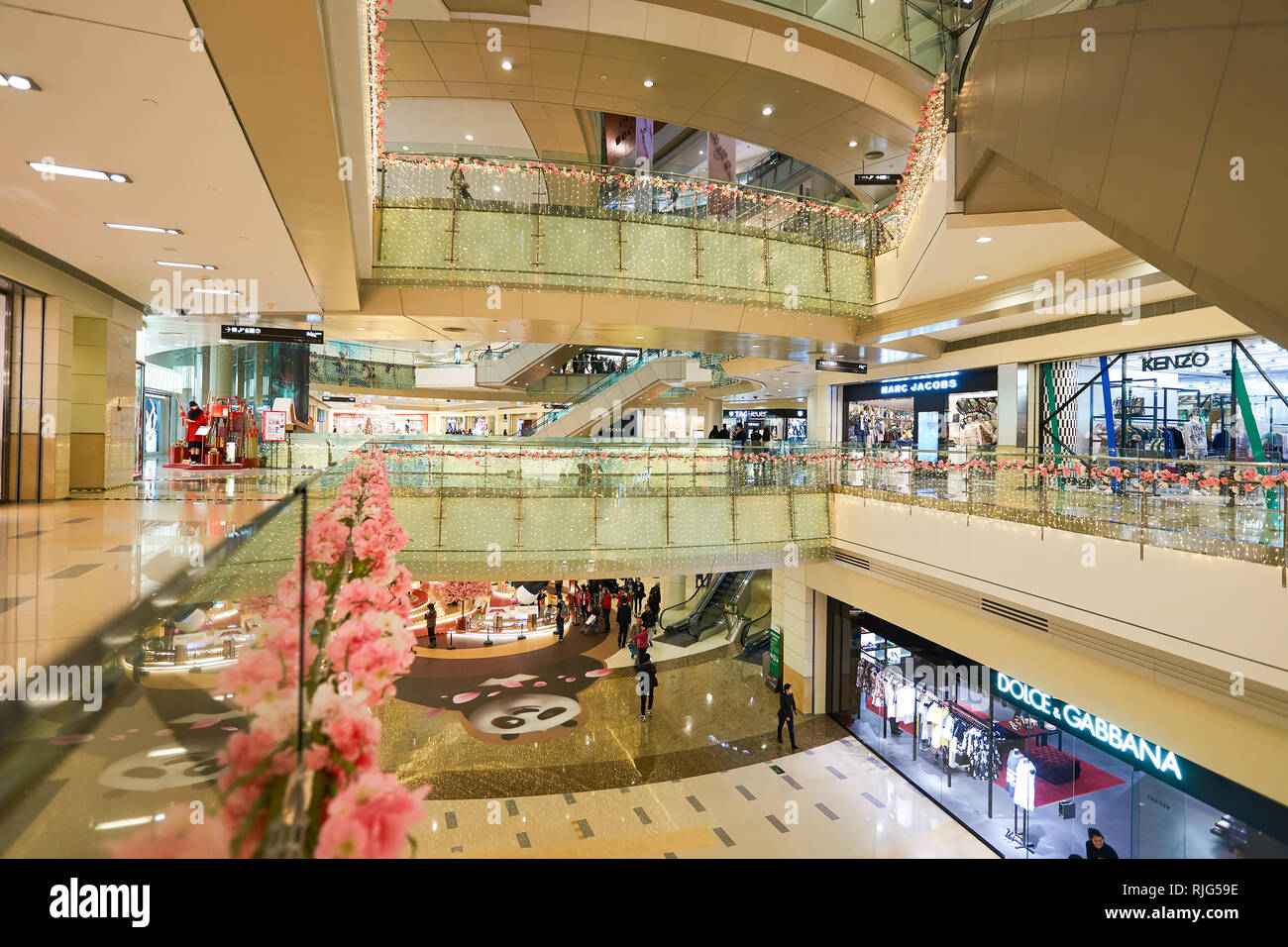 SHENZHEN, CHINA - FEBRUARY 05, 2016: interior of MixC Shopping Mall ...