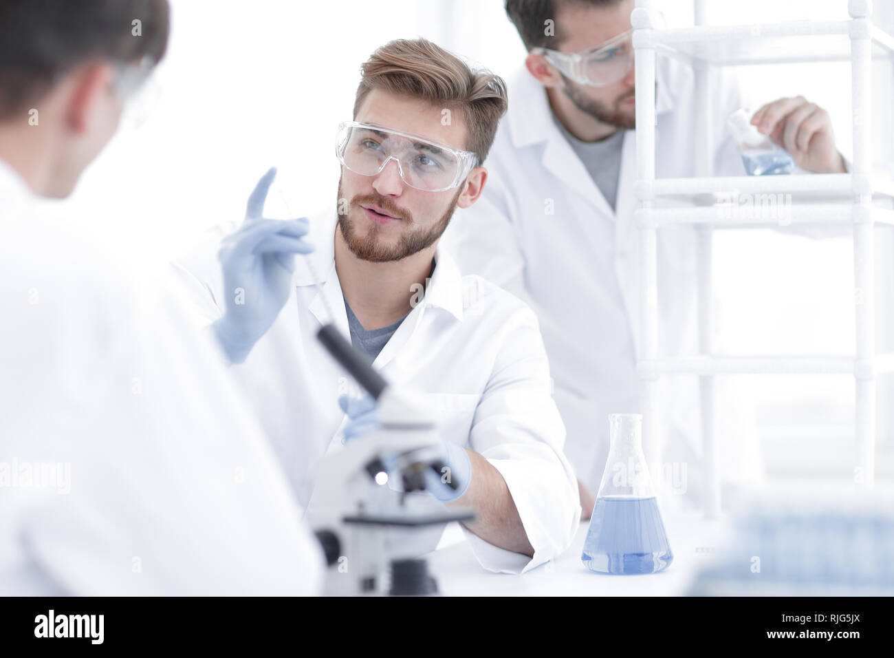 background image science team in the lab Stock Photo - Alamy