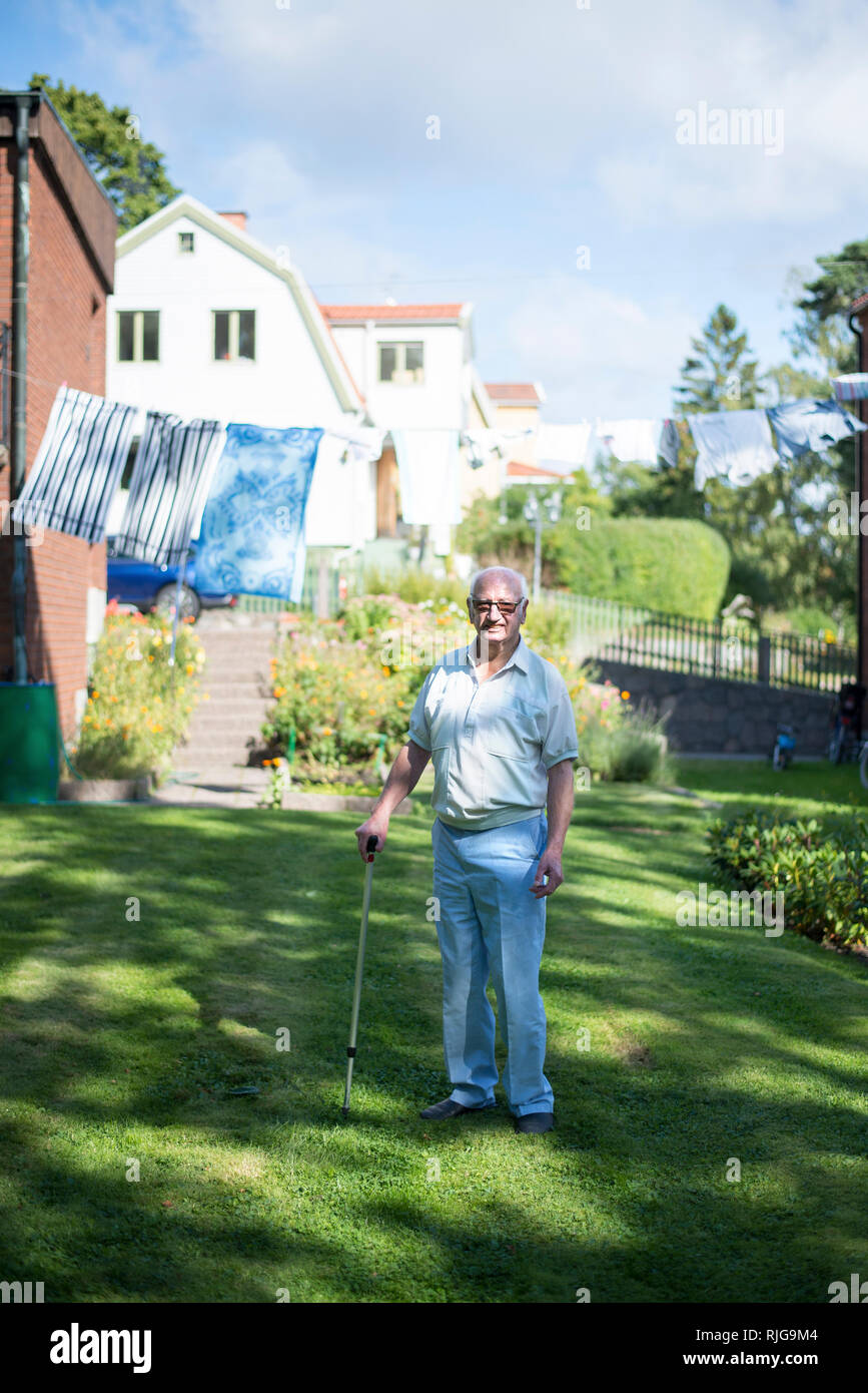 Senior people old man hi-res stock photography and images - Alamy
