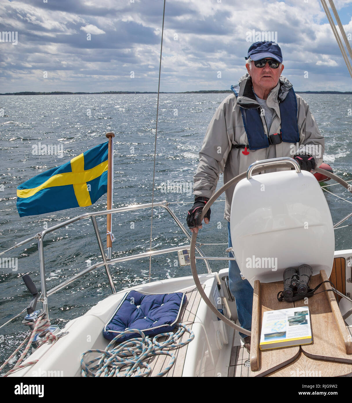 Steer the boat hi-res stock photography and images - Alamy
