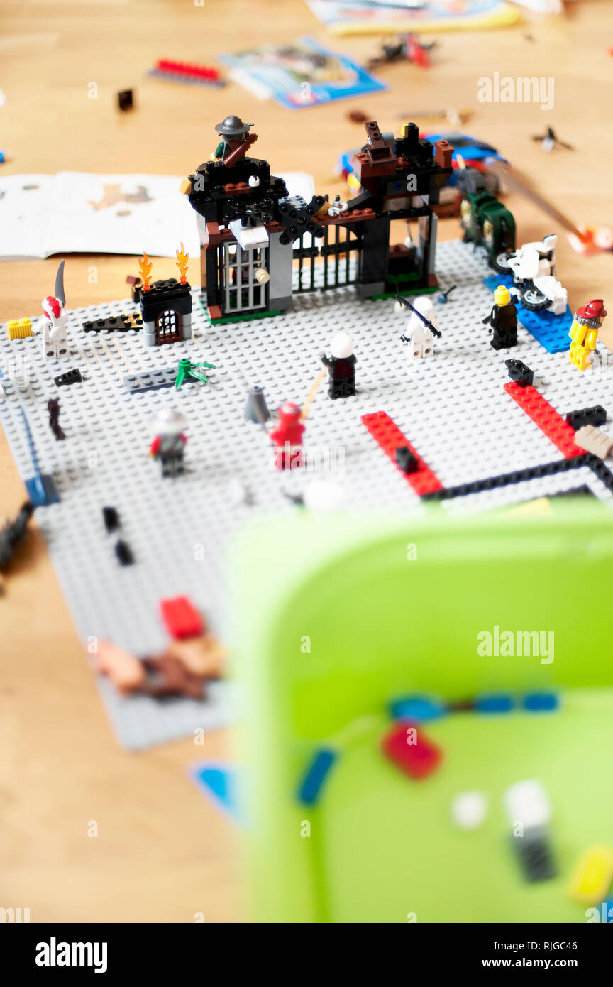 Lego house large hi-res stock photography and images - Alamy