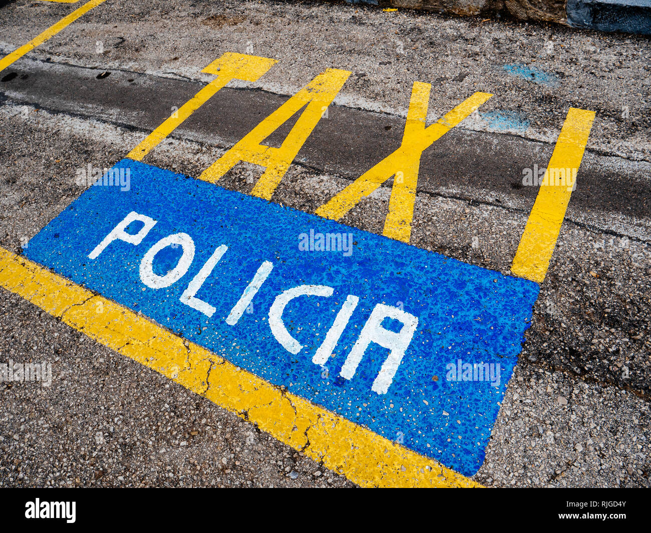 Signal de police hi-res stock photography and images - Alamy