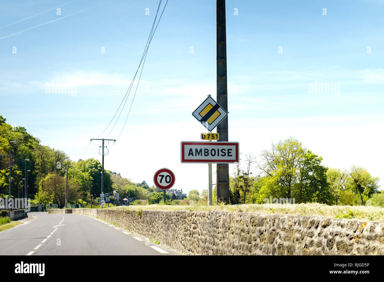 Modern french road sign hi-res stock photography and images - Alamy