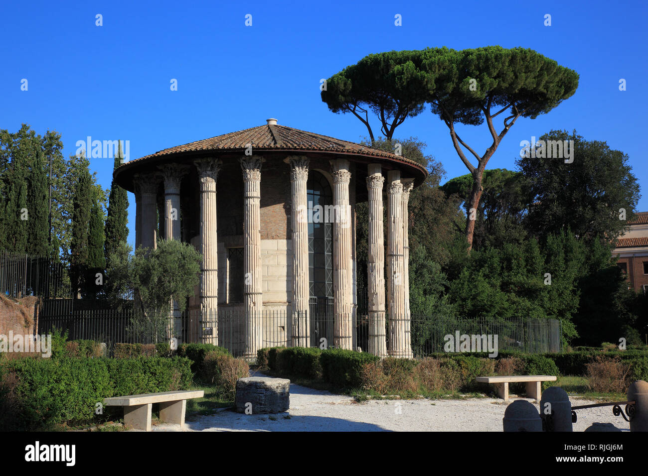 Sommerzeit in italien hi-res stock photography and images - Alamy