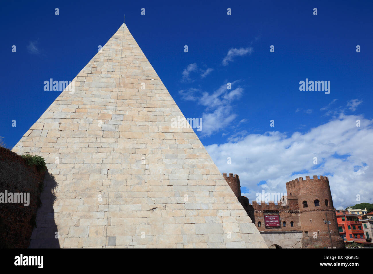 Pyramid of Cestius, Piramide di Caio Cestio or Piramide Cestia, built ...