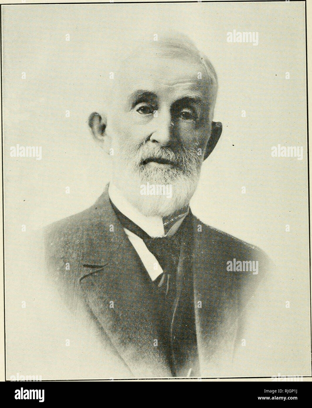 . The Bee-keepers' review. Bee culture. 66 THE BEE-KEEPERS' REVIEW ...