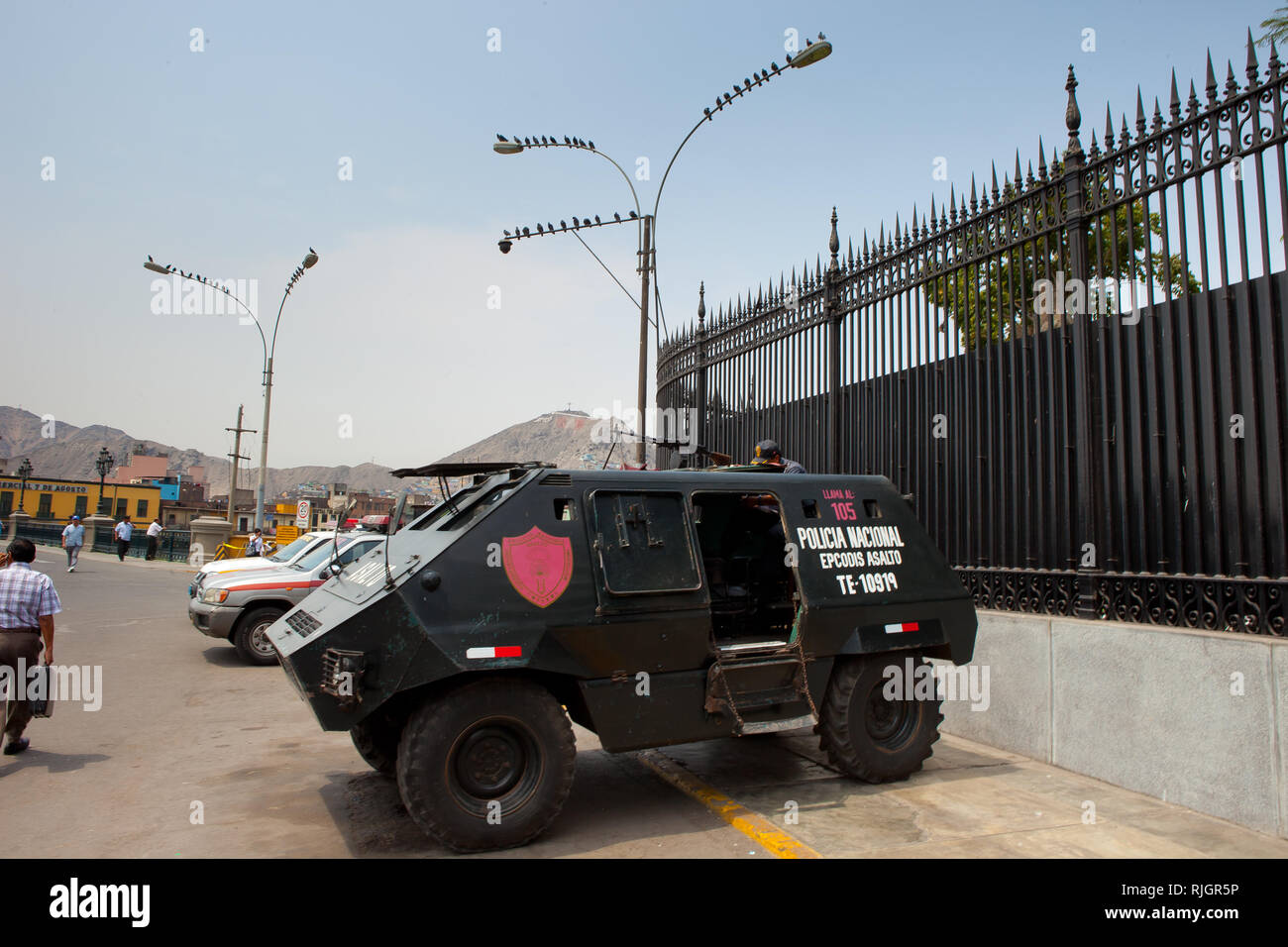 Military police bus hi-res stock photography and images - Alamy