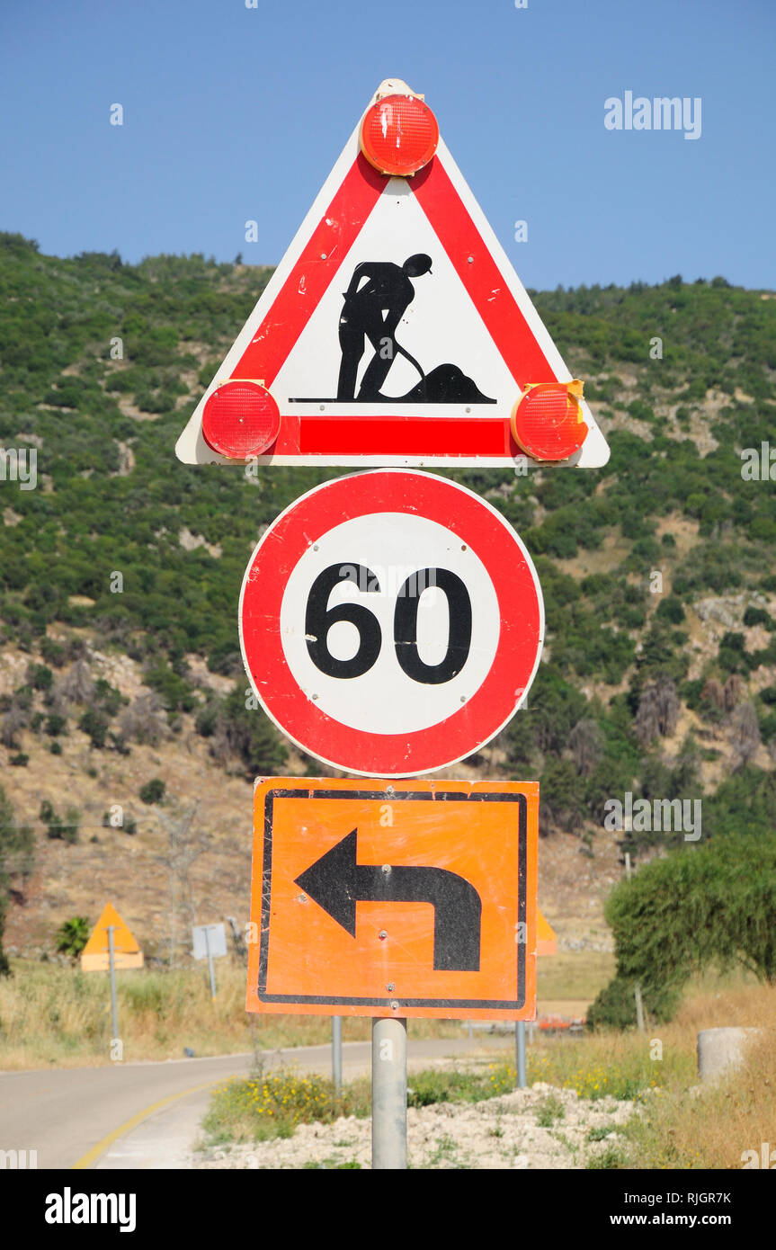 Israel road signs hi-res stock photography and images - Alamy