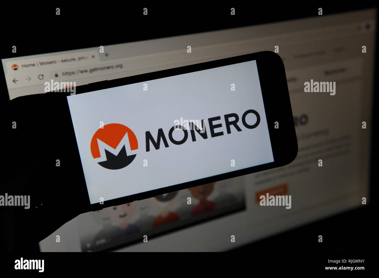 Monero symbol hi-res stock photography and images - Alamy