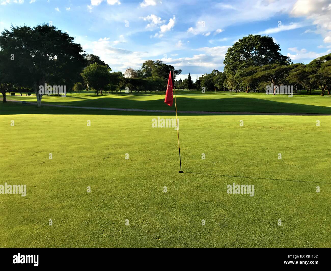 Golf Ball In Sand Bunker Stock Photos & Golf Ball In Sand Bunker Stock ...