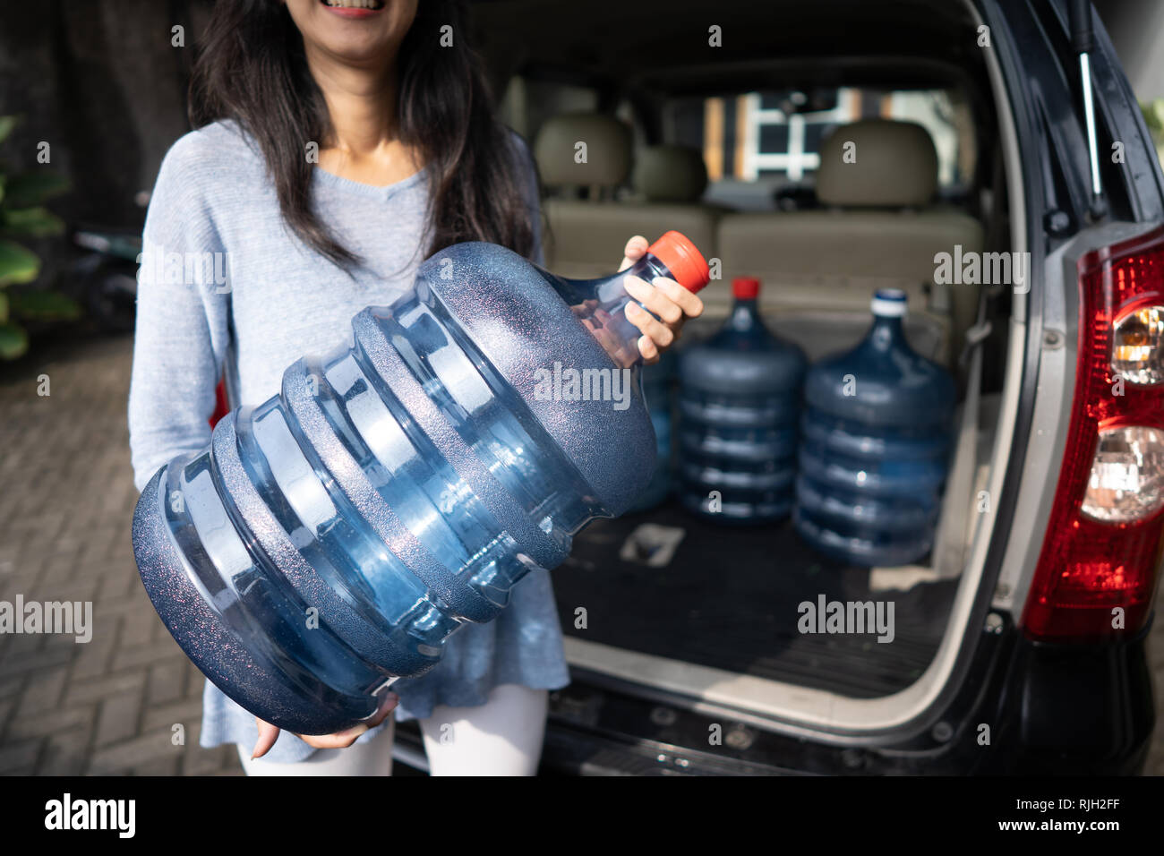 Plastic bottles water refill hi-res stock photography and images - Alamy