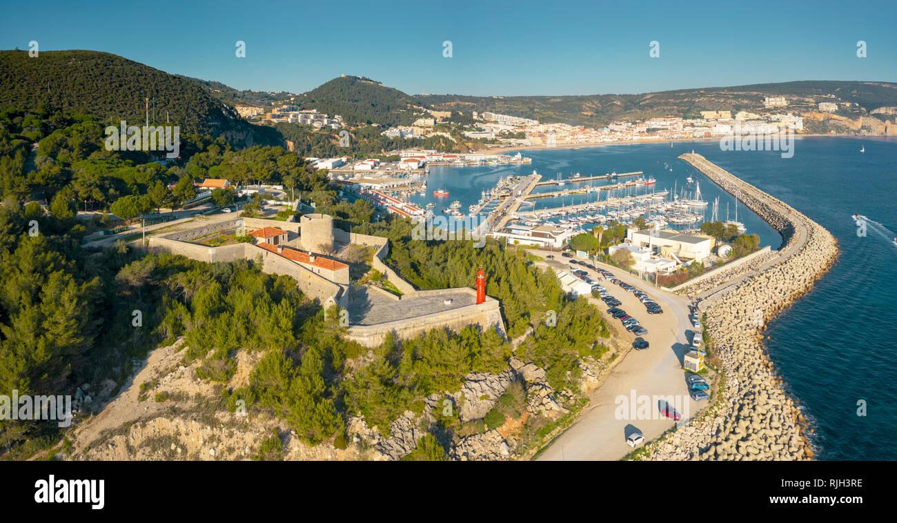 Aerial view of tropical harbor hi-res stock photography and images - Alamy