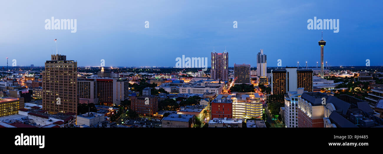 San antonio downtown with building at dusk hi-res stock photography and ...