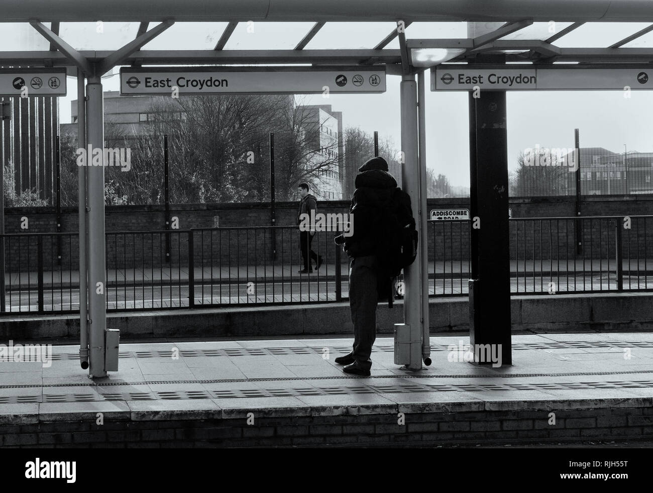 Croydon town centre sign hi-res stock photography and images - Alamy