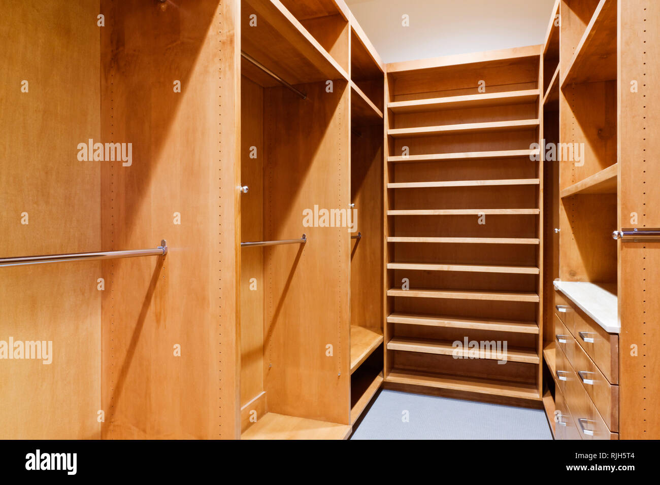 Empty Walk-In Closet Stock Photo - Alamy