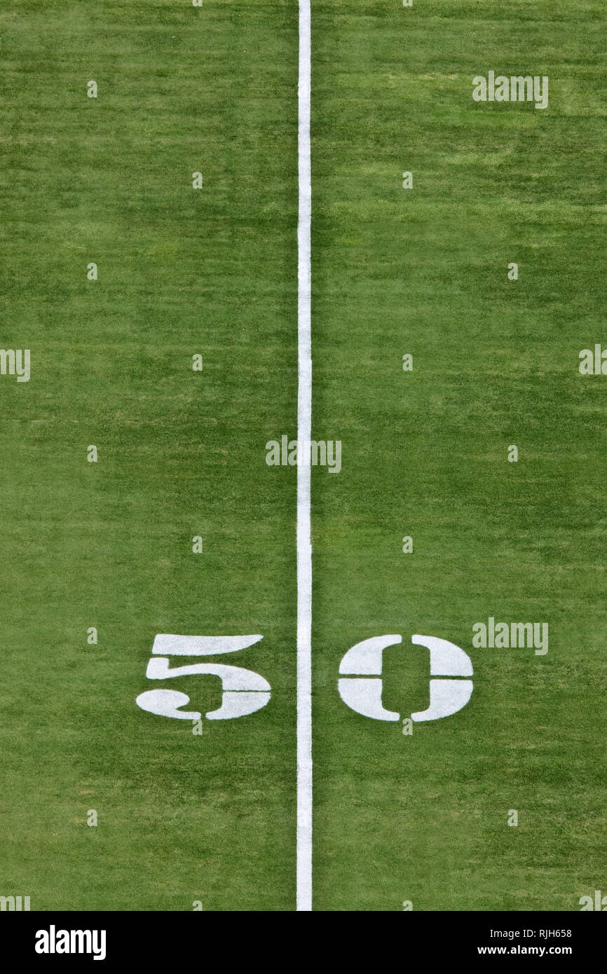 50 Yard Line Stock Photo - Alamy