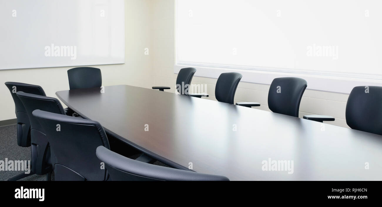 Empty conference room Stock Photo - Alamy