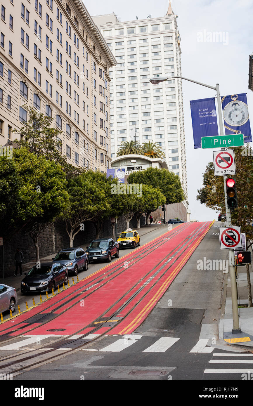Street intersection california hi-res stock photography and images - Alamy