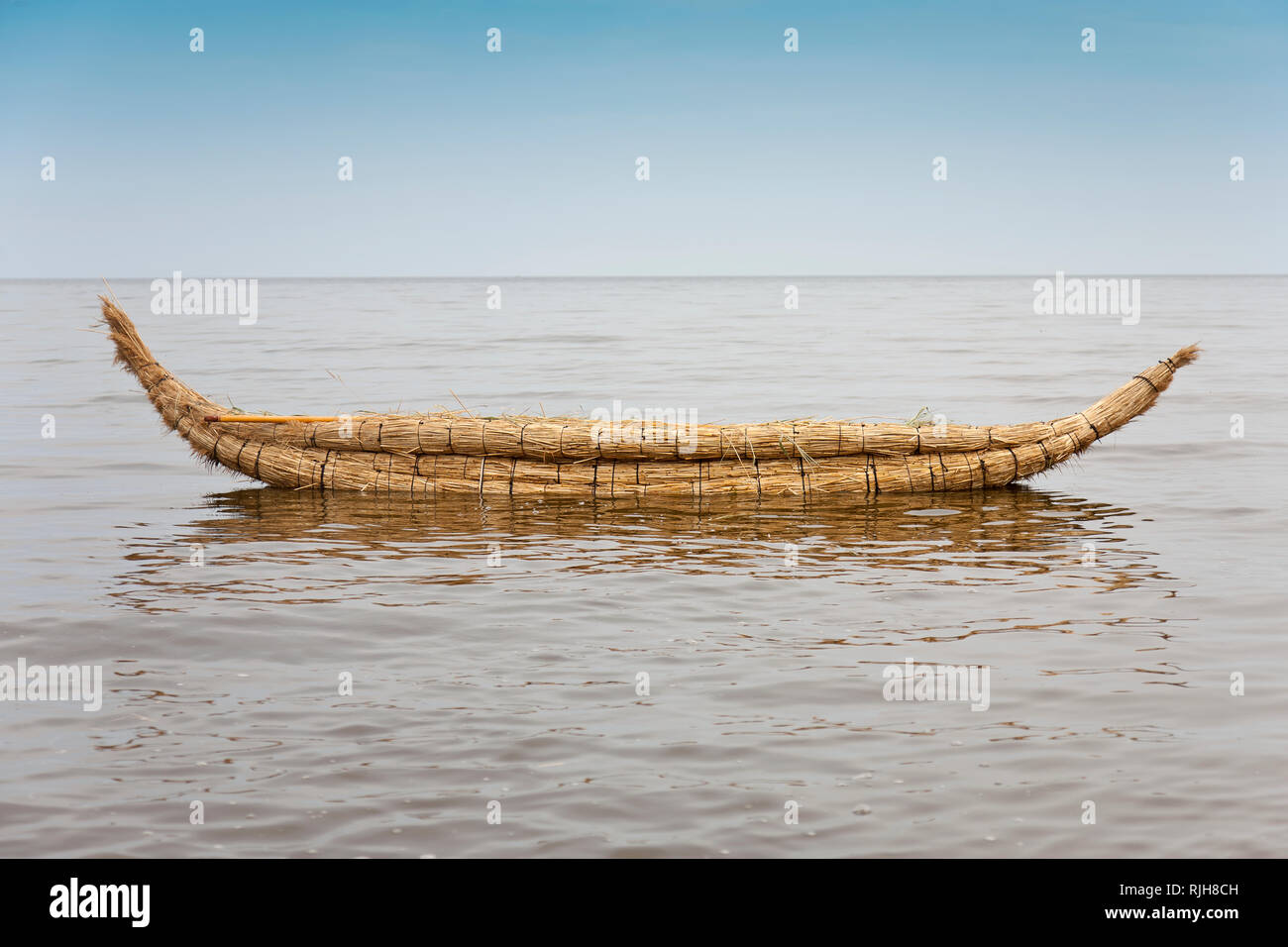 Kayak Made of Reeds Stock Photo - Alamy