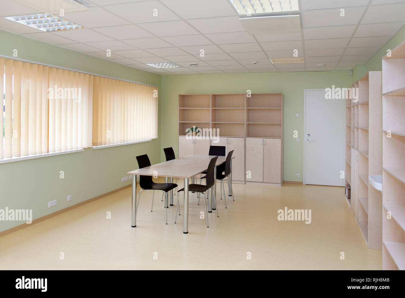Empty School Classroom Stock Photo - Alamy