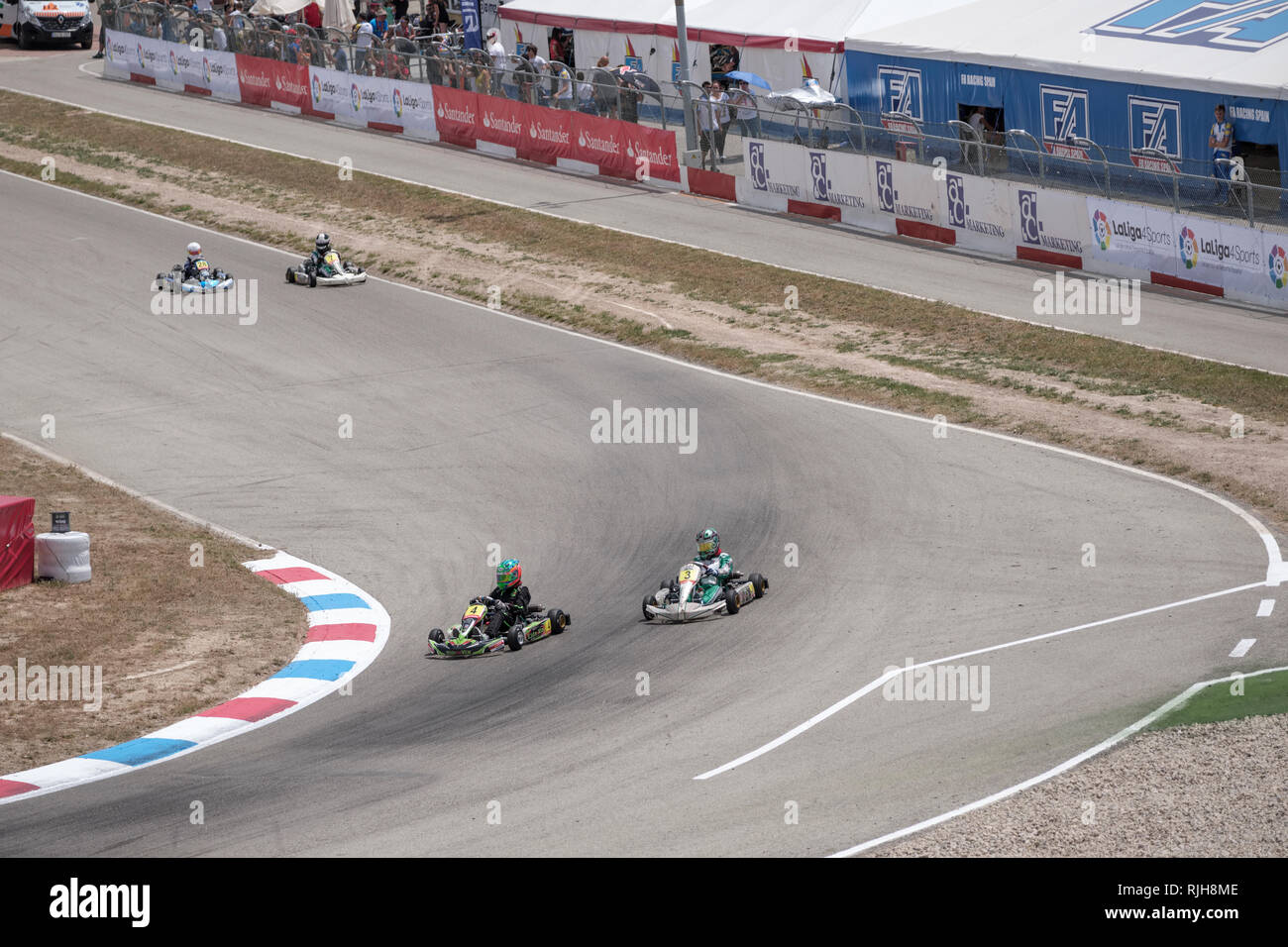 Racing corner racetrack hi-res stock photography and images - Alamy