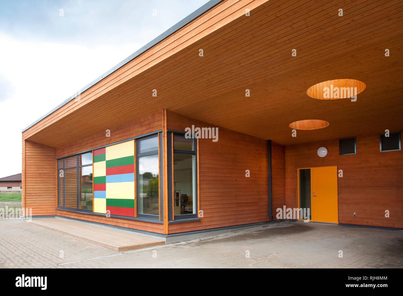 Jnesselja kindergarten hi-res stock photography and images - Alamy