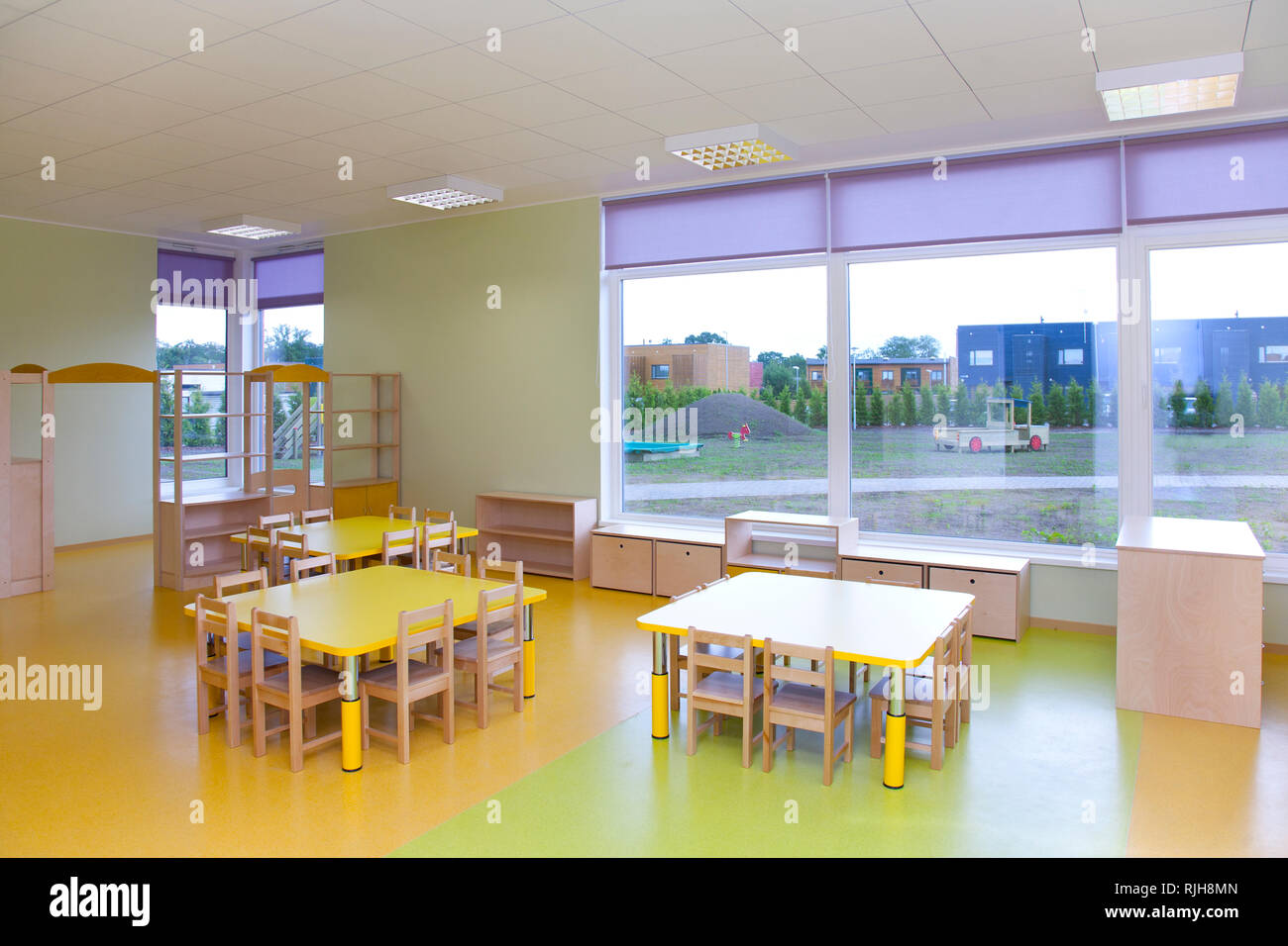 Yellow School Classroom Stock Photo - Alamy