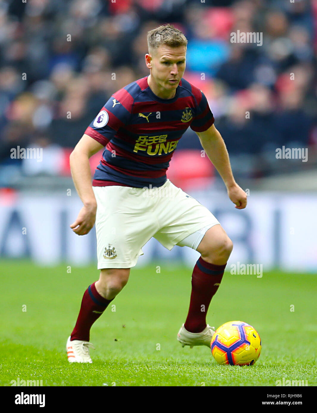 Newcastle United's Matt Ritchie Stock Photo - Alamy
