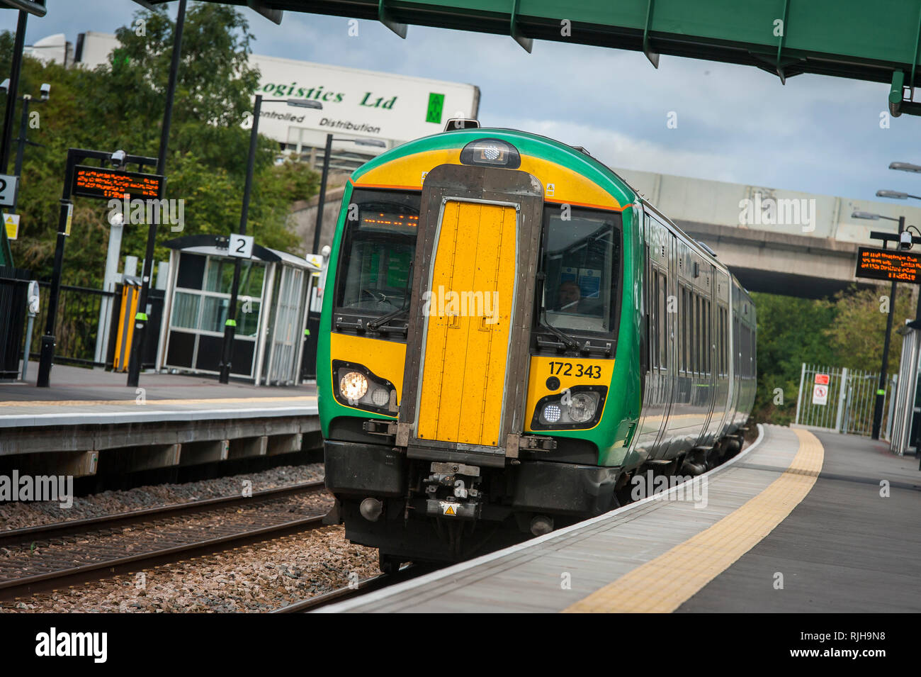 Class 172 hi-res stock photography and images - Alamy