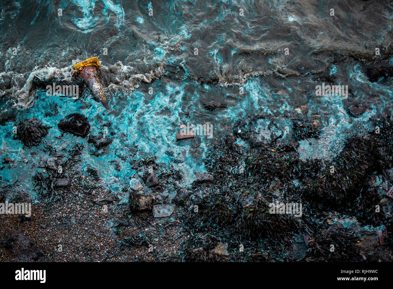 Oil slick sea hi-res stock photography and images - Alamy
