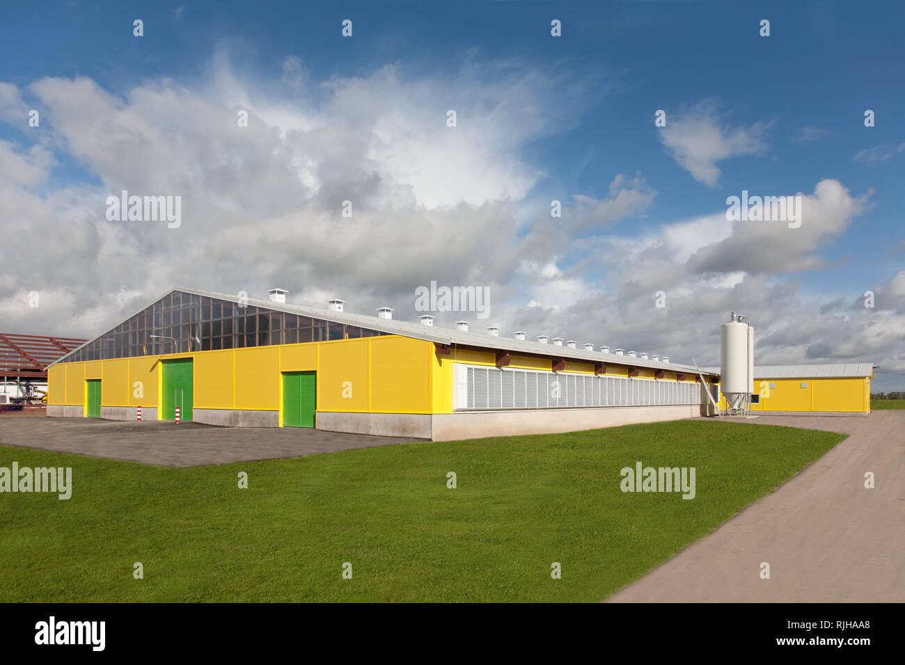 Milk factory exterior hi-res stock photography and images - Alamy