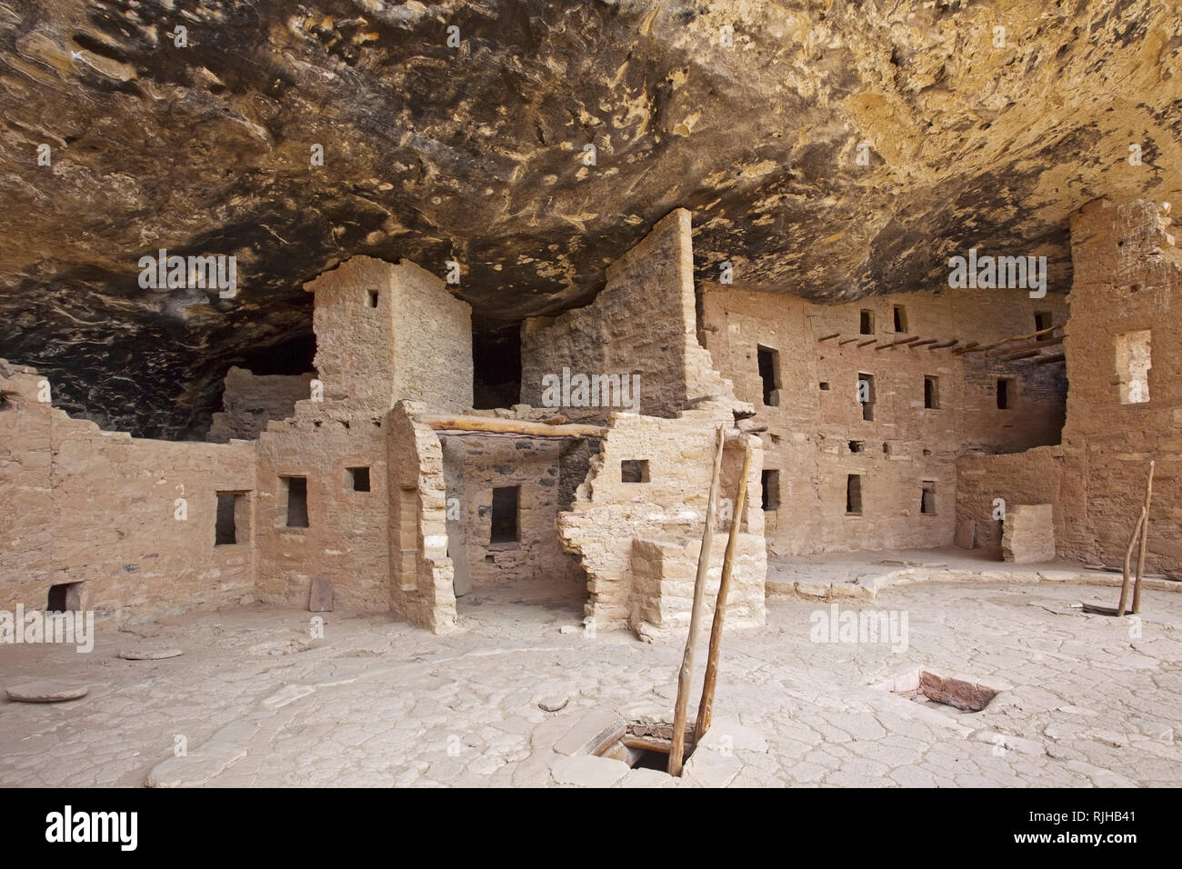 Native American Cliff Dwellings Stock Photo - Alamy